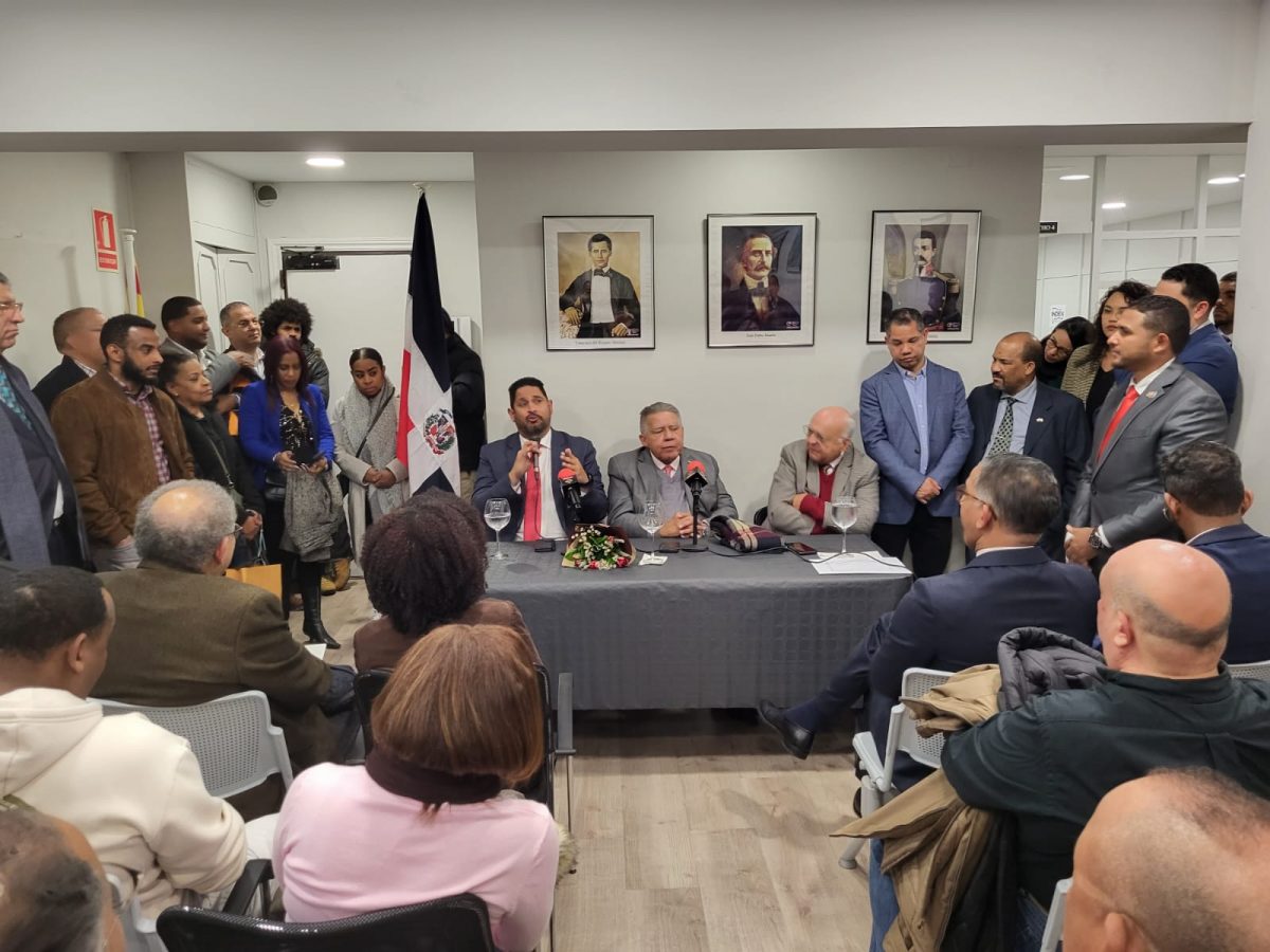 Barcelona: Embajador Bolívar Díaz revela remesas desafían la pobreza en ...